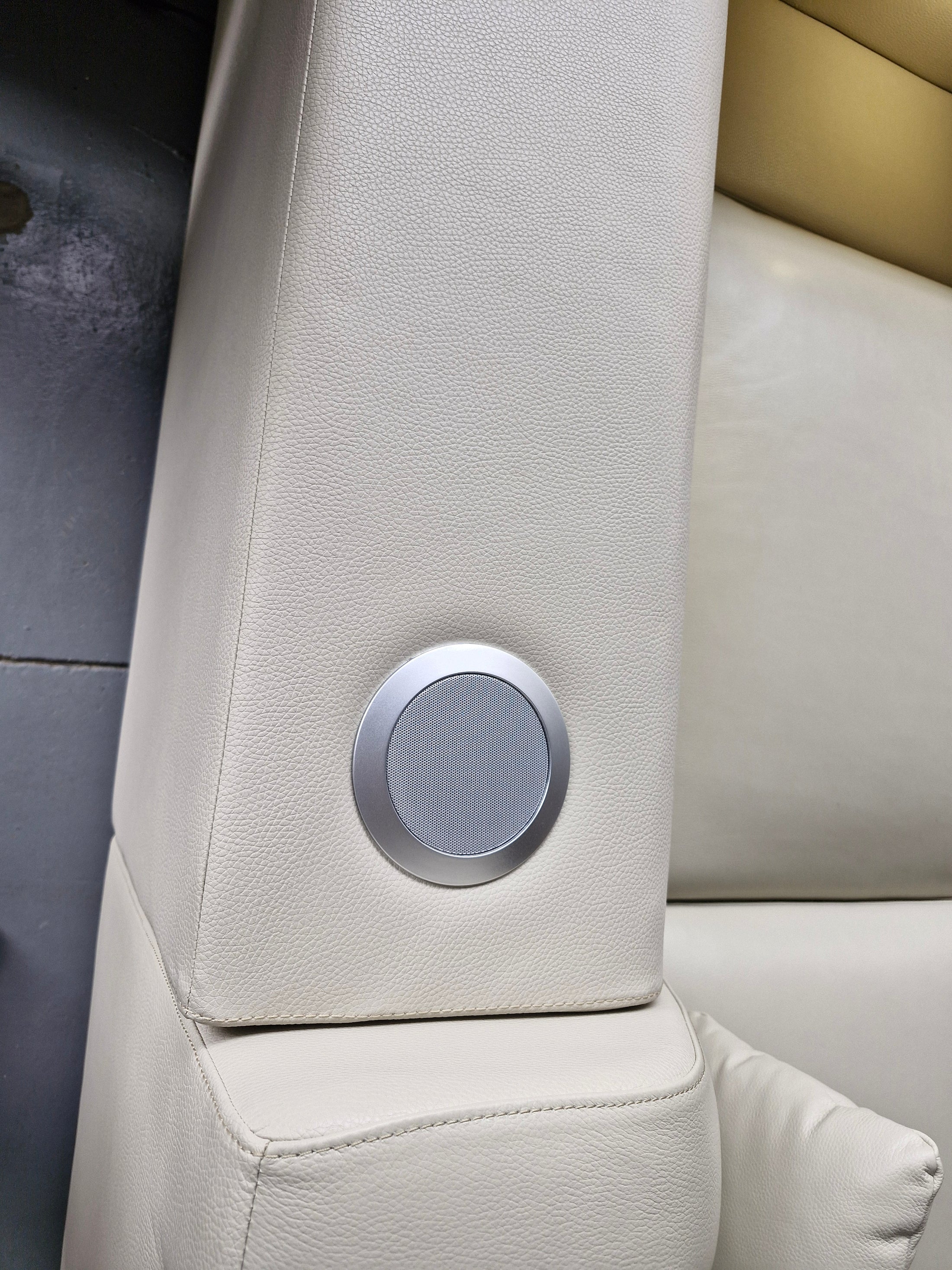 Tesla smart modular couch set – Posh Spaces